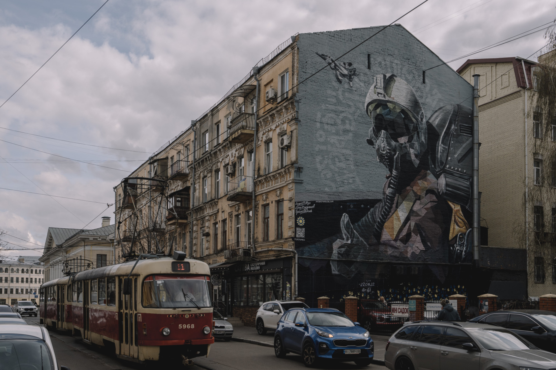 Mural painting: behind the history and culture