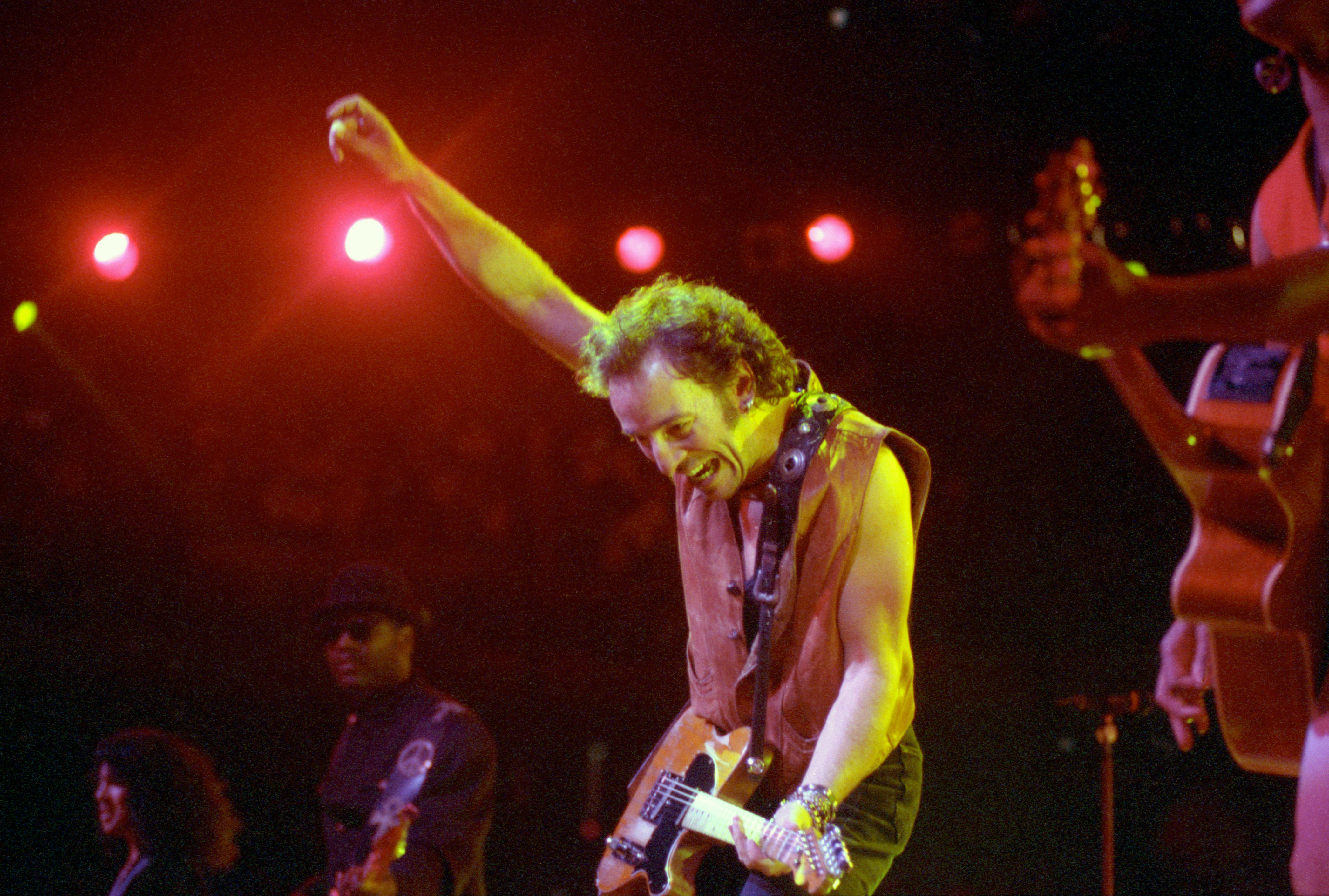 Bruce Springsteen fans divided on European shows (1992)