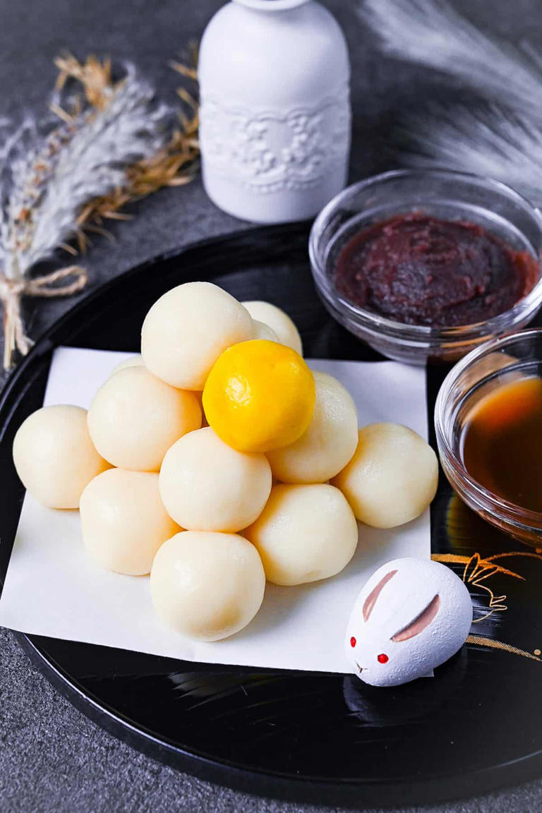 Tsukimi Dango (Moon Gazing Dumplings)