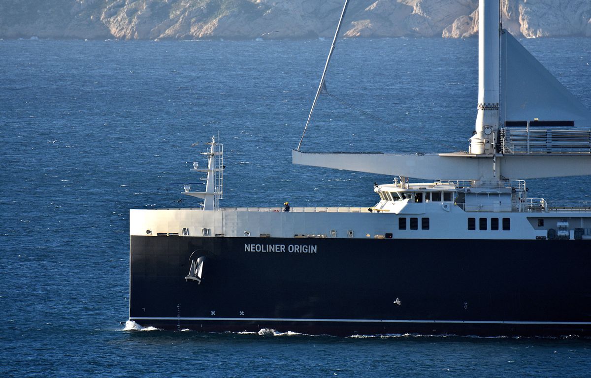 « Neoliner Origin », le plus gros cargo à voiles du monde est arrivé à ...