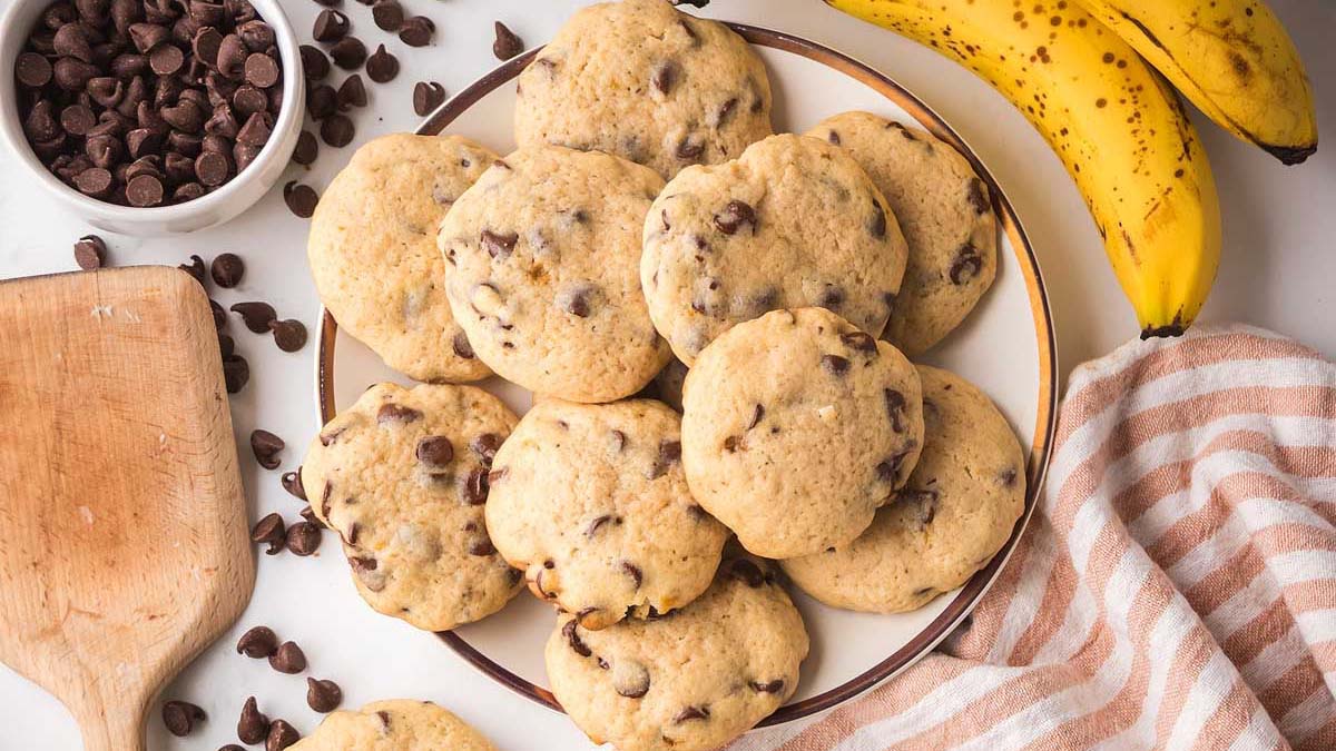 22 ultimate chocolate chip cookies for every sweet tooth