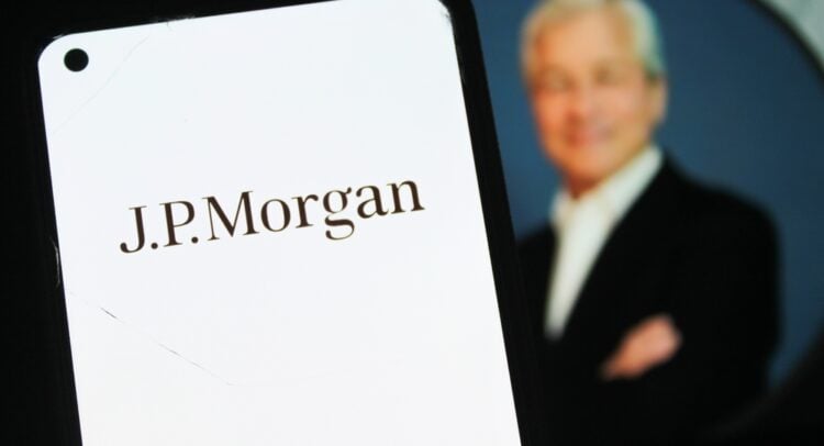 JPMorgan’s Dimon Commits $10B to Bolster U.S. Critical Industries