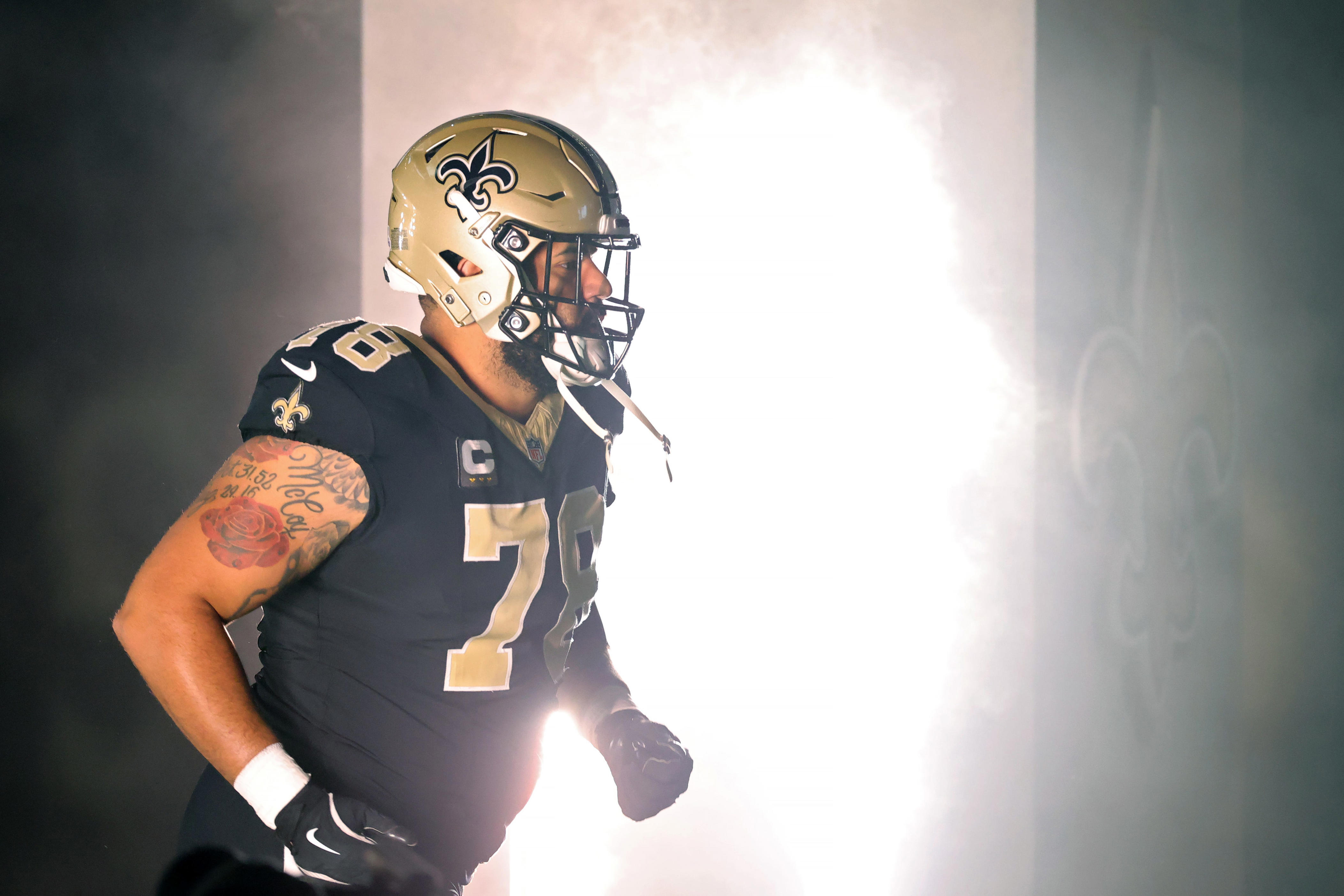 Saints restructure their contract with Pro Bowl center Erik McCoy