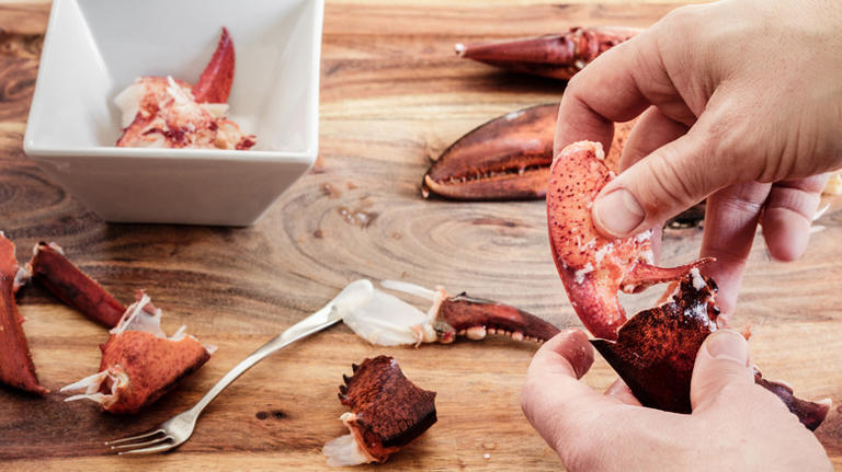 You're Eating Whole Lobster All Wrong – Here's How To Do It