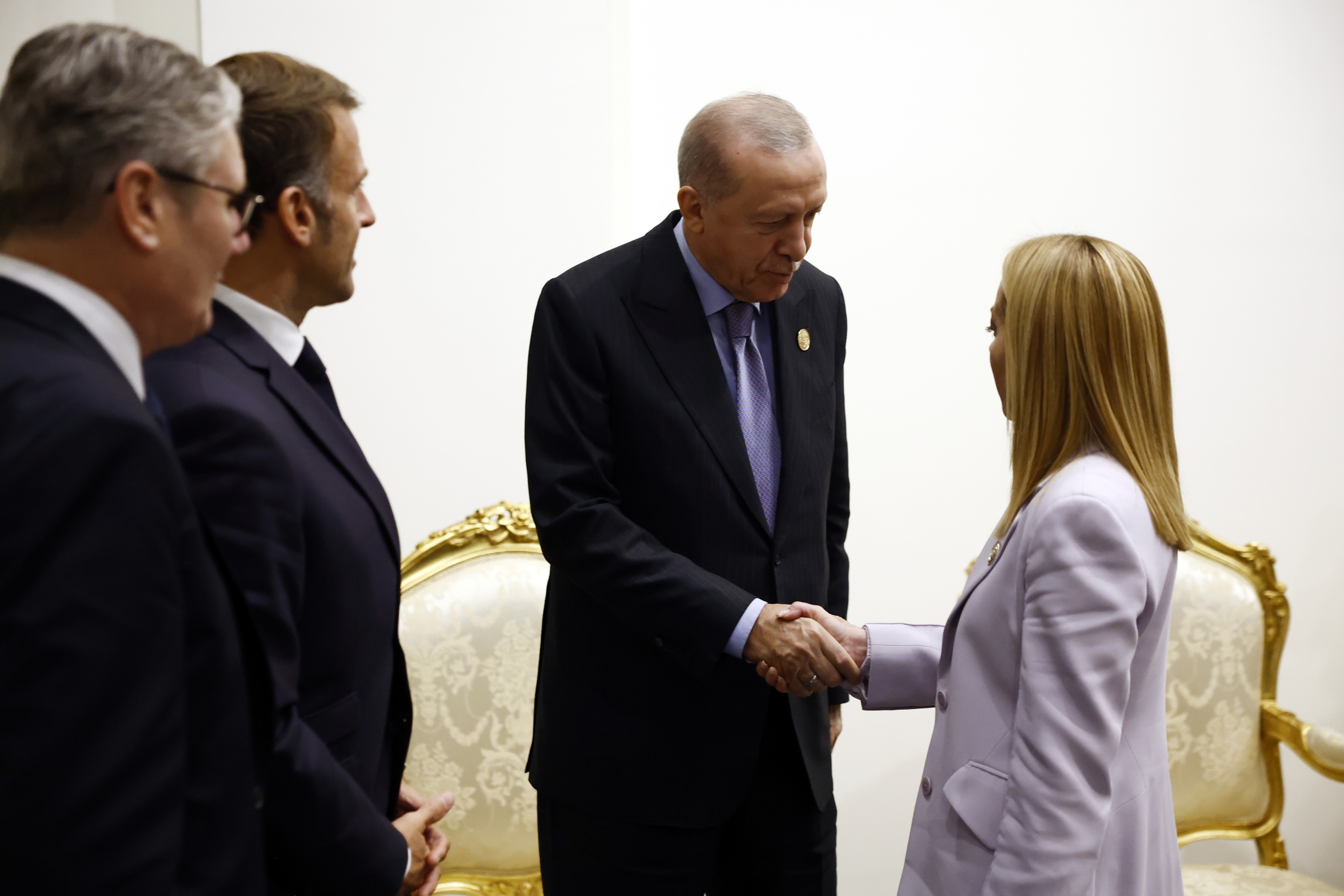 Incontro con Meloni e leader su prossimi step per Striscia