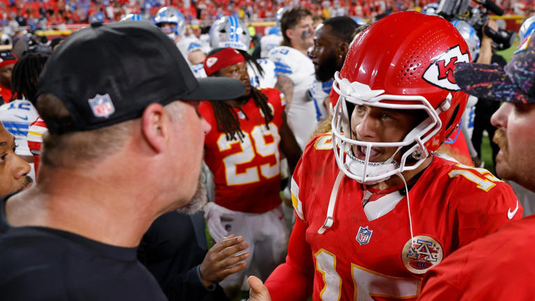 Patrick Mahomes Involved in Massive Brawl to End 'Sunday Night Football ...