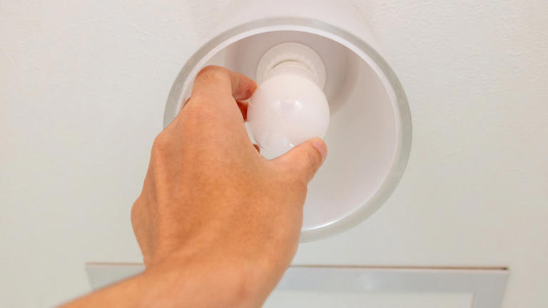 How To Clean A Light Bulb, According To The Experts