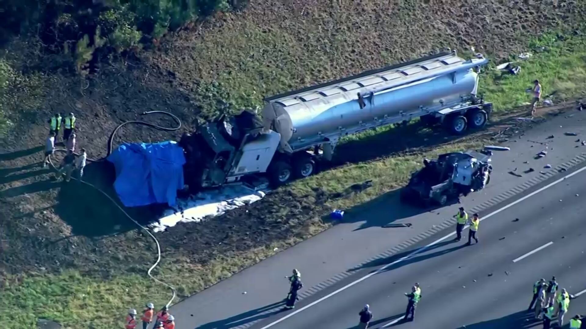 7 people killed in fiery crash on I-85 in Jackson County