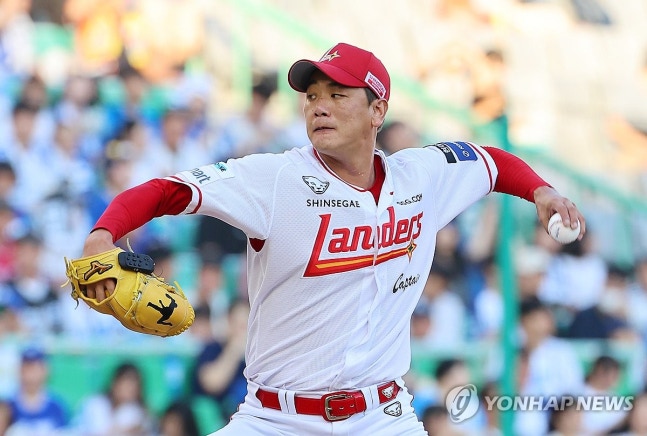 SSG 김광현 vs 삼성 후라도, 4차전…PO행 티켓 누구 손에?