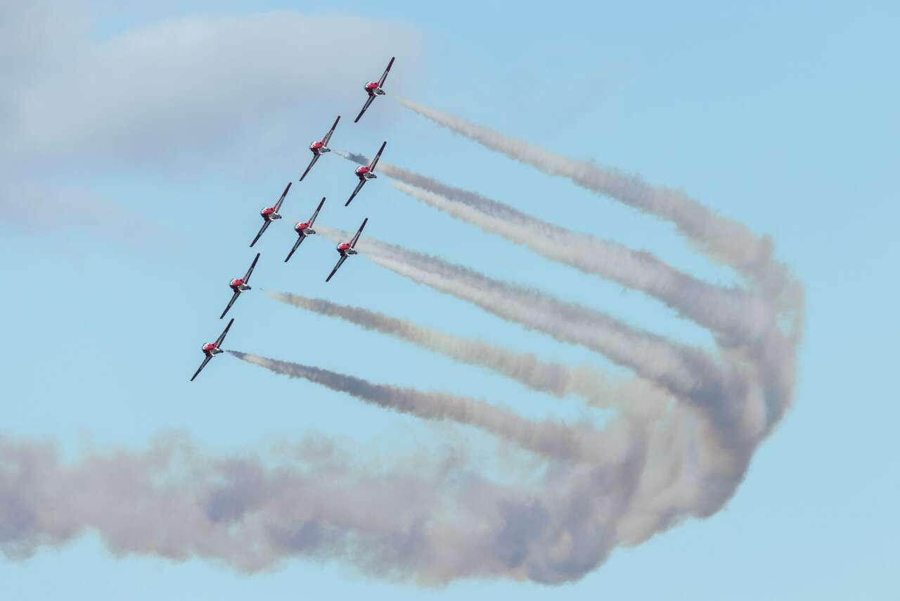 Pilot-view video shows Fleet Week planes doing acrobatics over ...