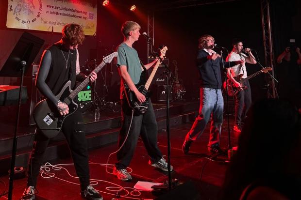 Sold out concert raises thousands in memory of local teens