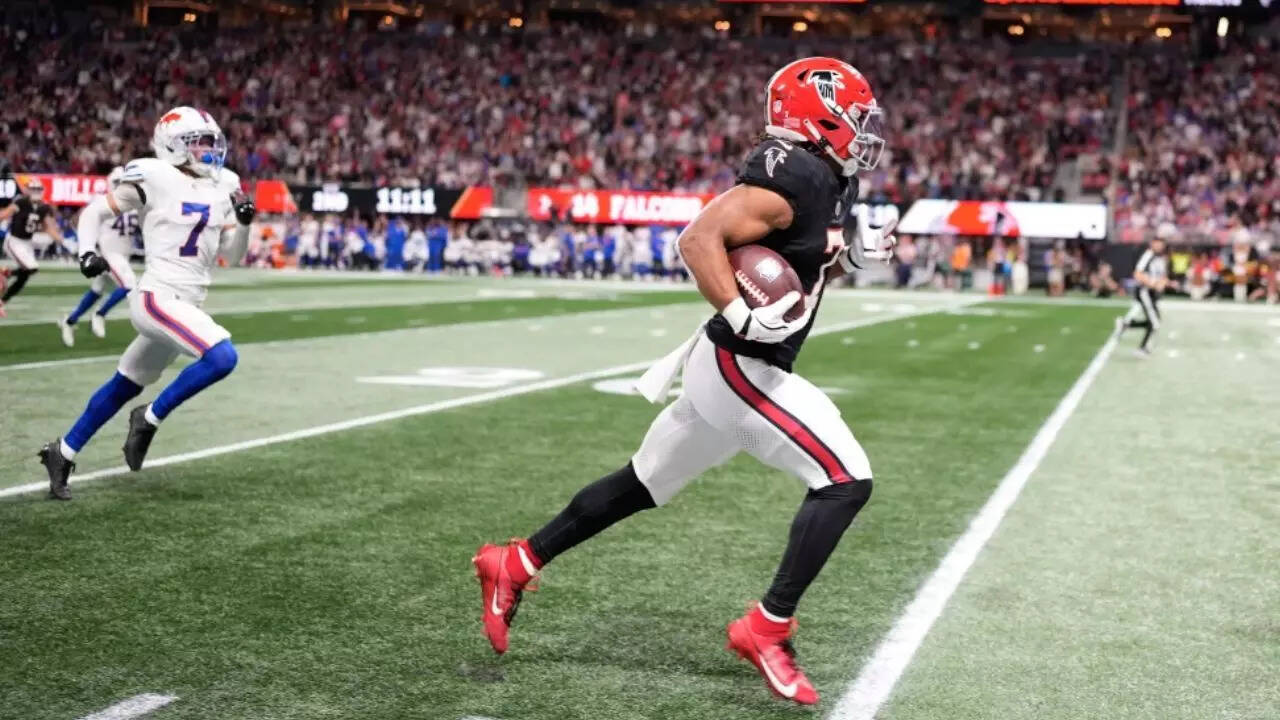 Bijan Robinson’s record-breaking 81-yard touchdown against Bills earns ...