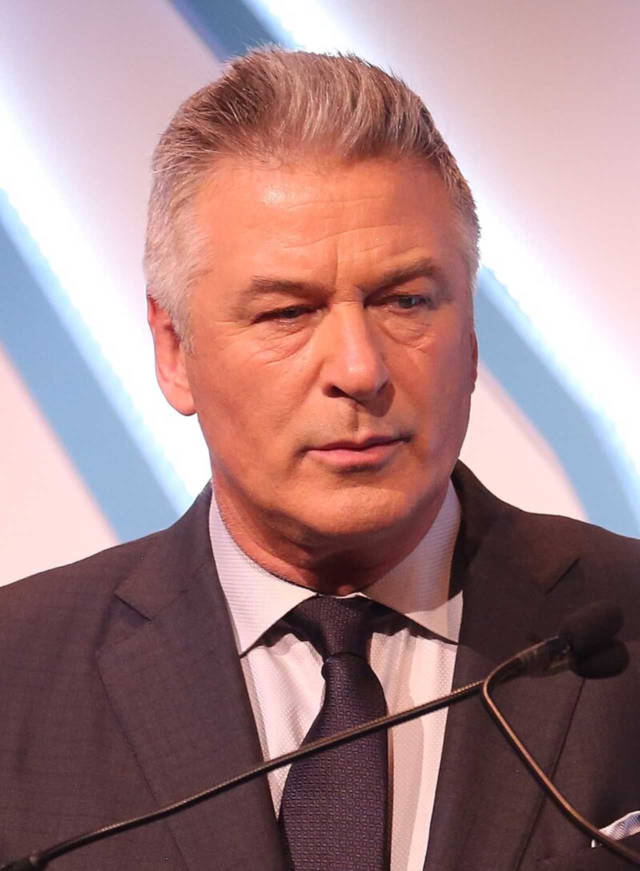 Alec Baldwin Crashed Wife’s Range Rover Dodging Massive Garbage Truck ...