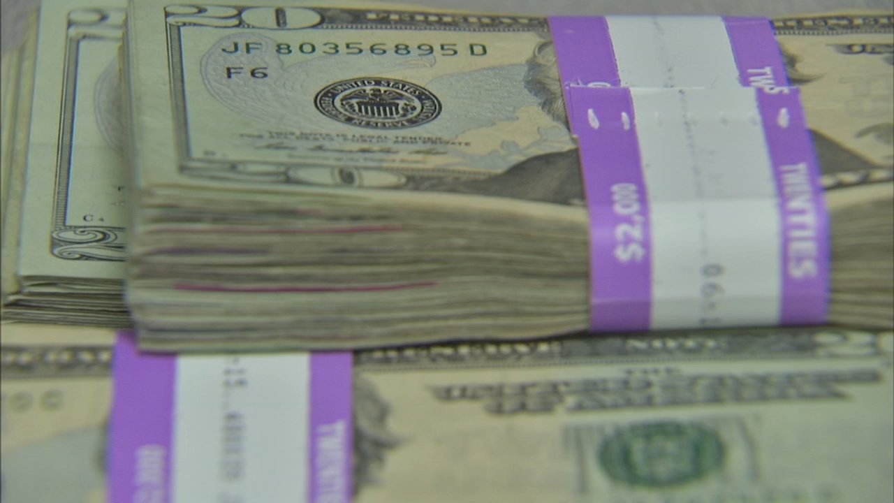 Lombard man says Chase Bank abruptly froze over $40K of his money for weeks