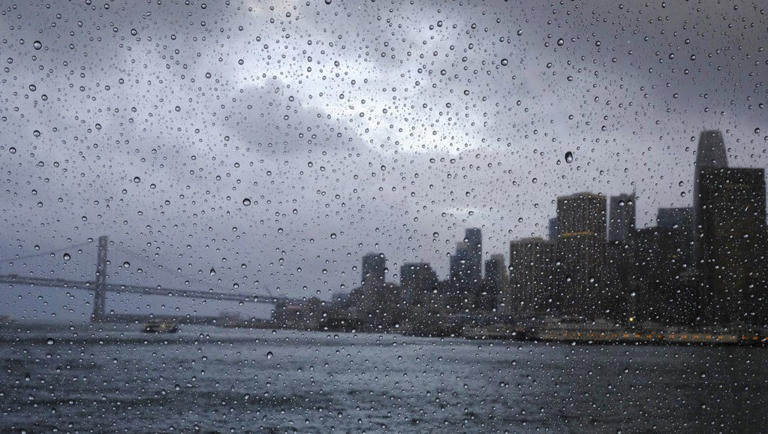 Timeline: Week of storms to soak Bay Area, possibly bring a foot of ...