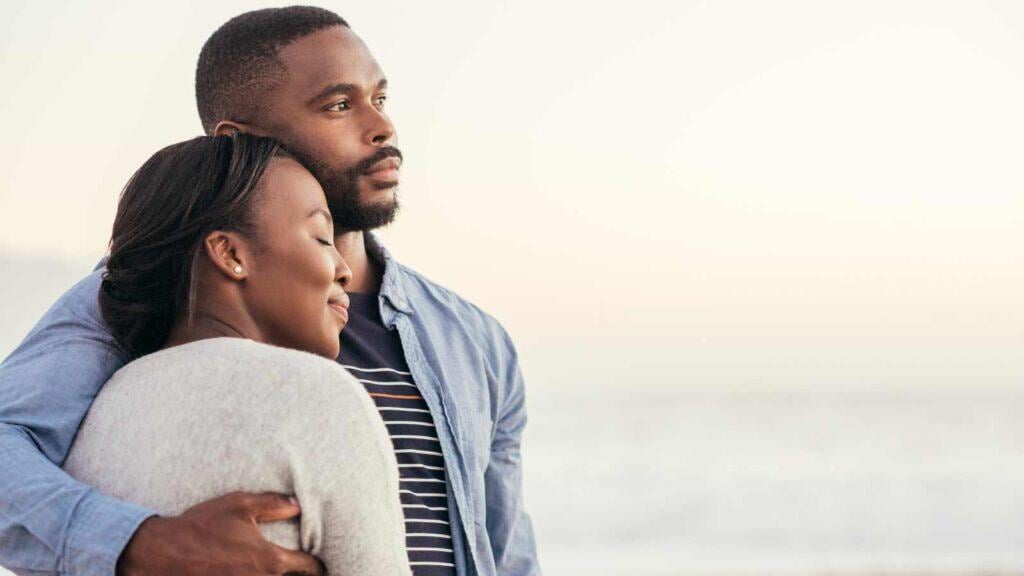 12 things a devoted husband does for his wife to show love and care
