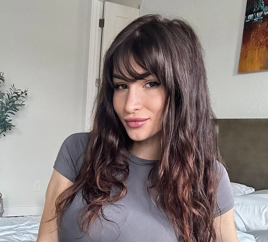 Influencer Gives Birth On A Livestream In Front Of Thousands