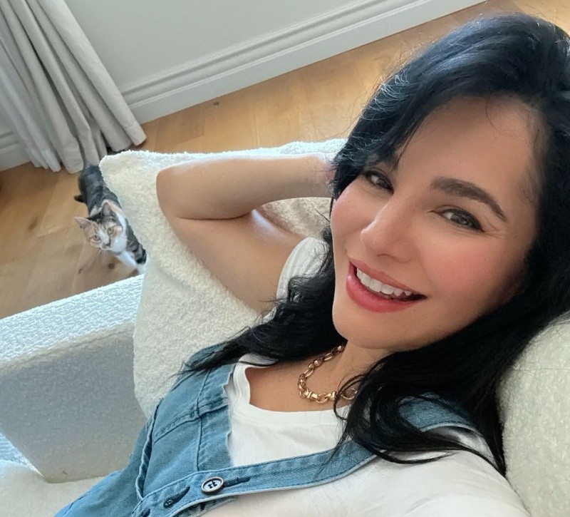 Martha Higareda con un pie en el hospital y lista para recibir a sus ...