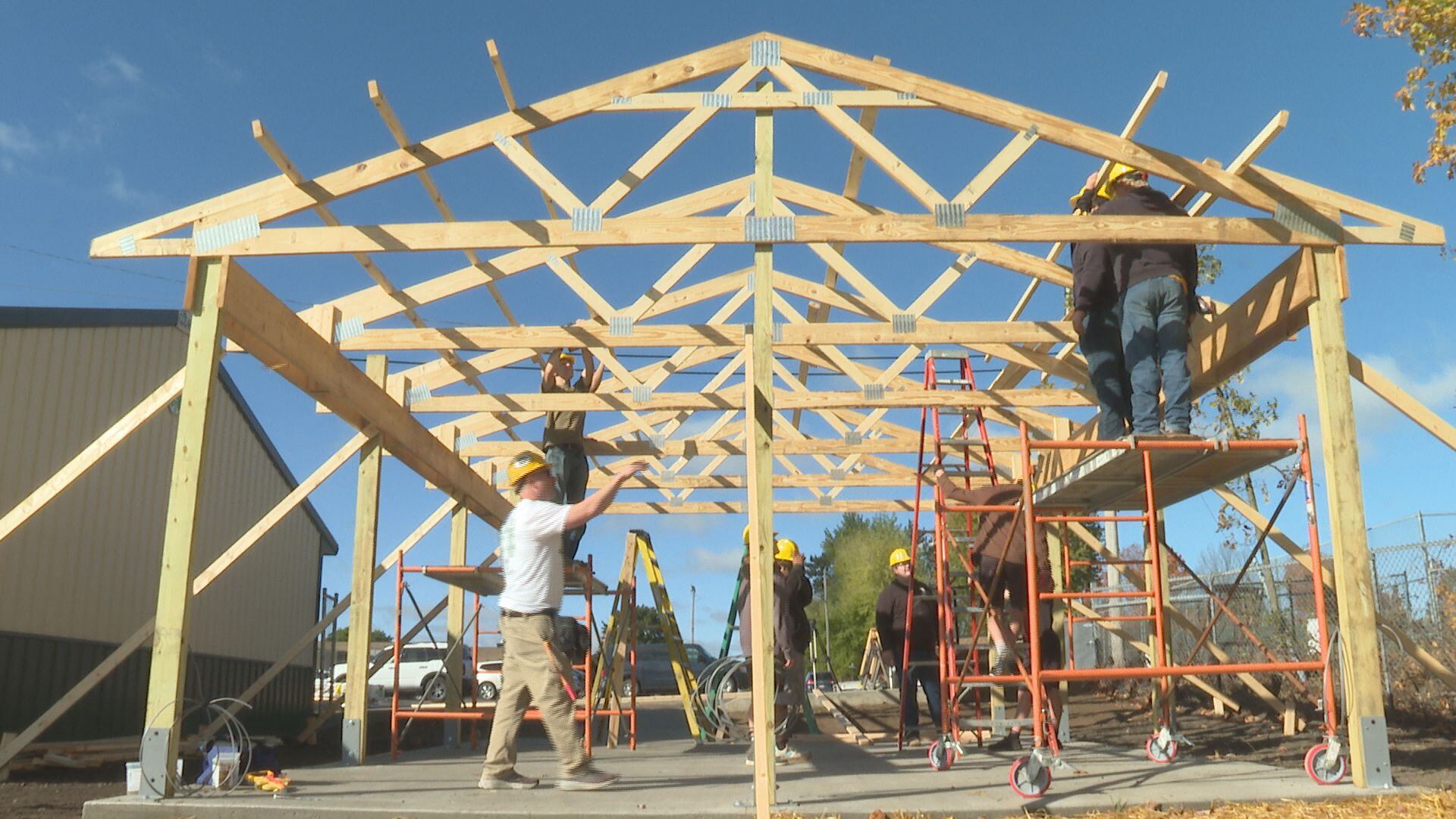 Edgar students build outdoor classroom through hands-on construction ...