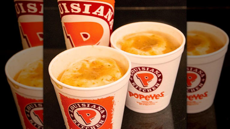 Chain Restaurants That Serve The Best And Worst Mashed Potatoes ...