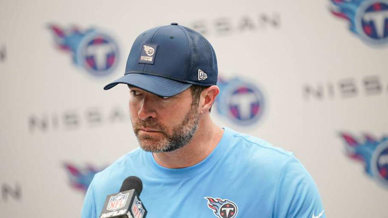 Titans Fire HC Brian Callahan