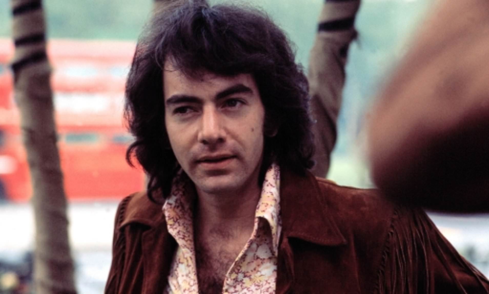 Neil Diamond, 84, is the singer behind Sweet Caroline, see him now