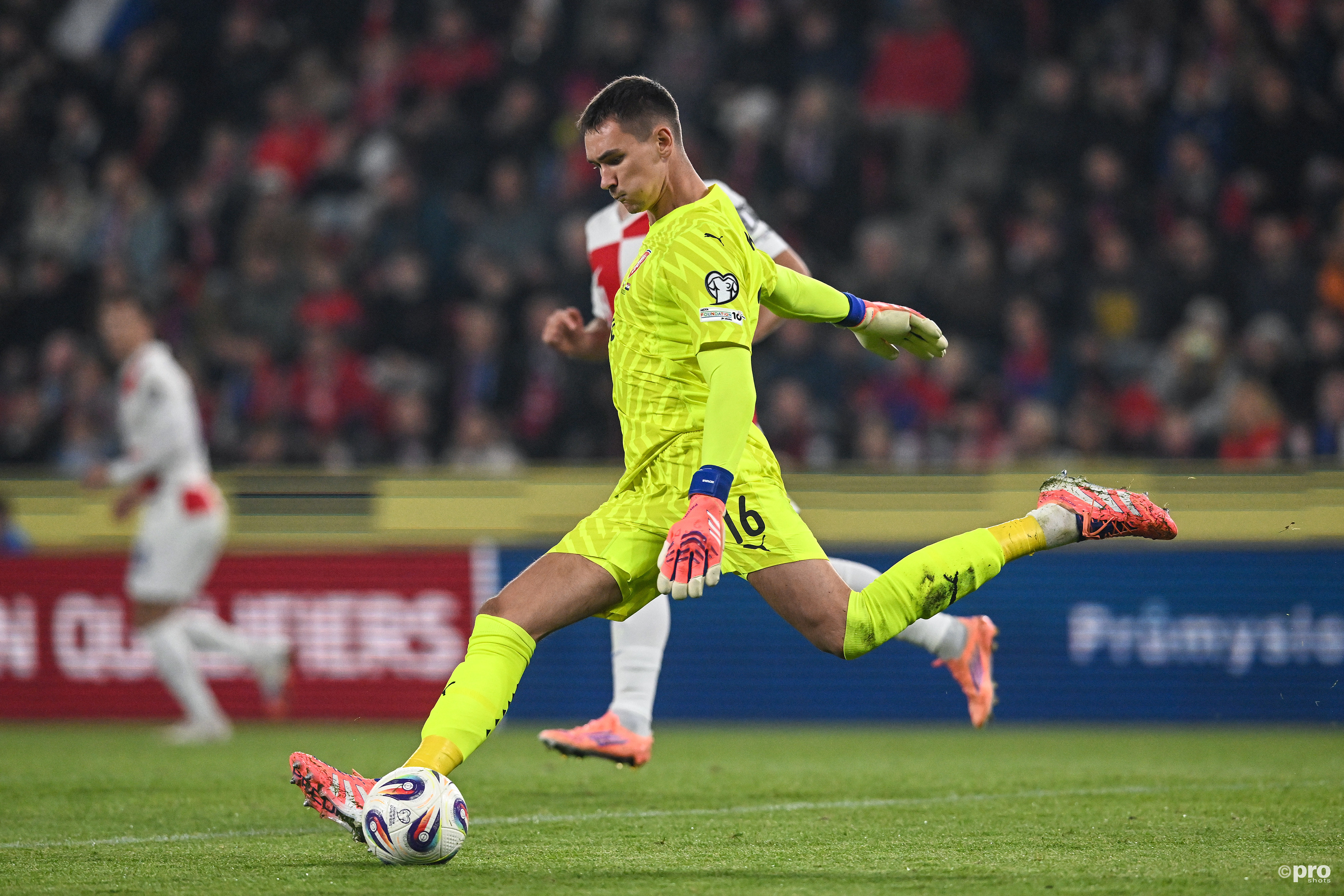 Opluchting voor Tsjechië en PSV-goalie Kovar: pijnlijke reis eindelijk ...