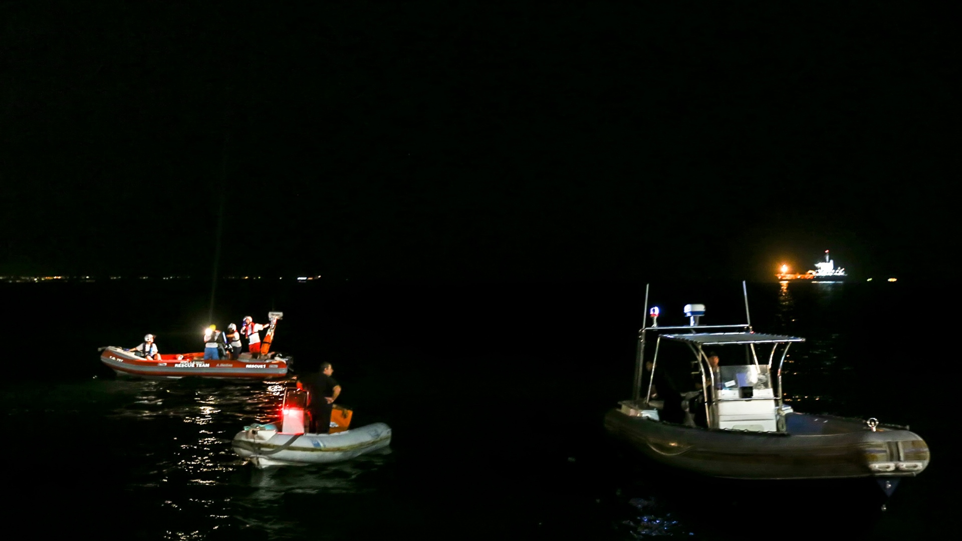 Χαλκιδική: Ερευνες του Λιμενικού για τον εντοπισμό 42χρονου σέρφερ