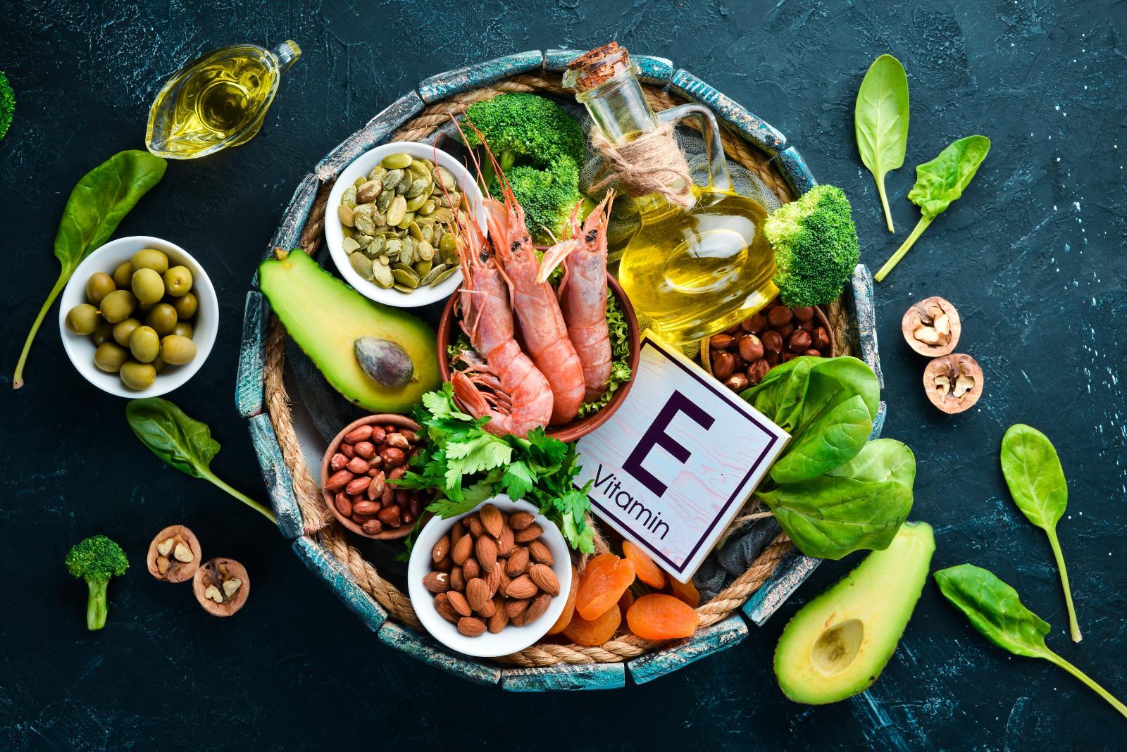 วิตามินอี (Vitamin E) สารต้านอนุมูลอิสระ บำรุงเลือดและปกป้องเซลล์