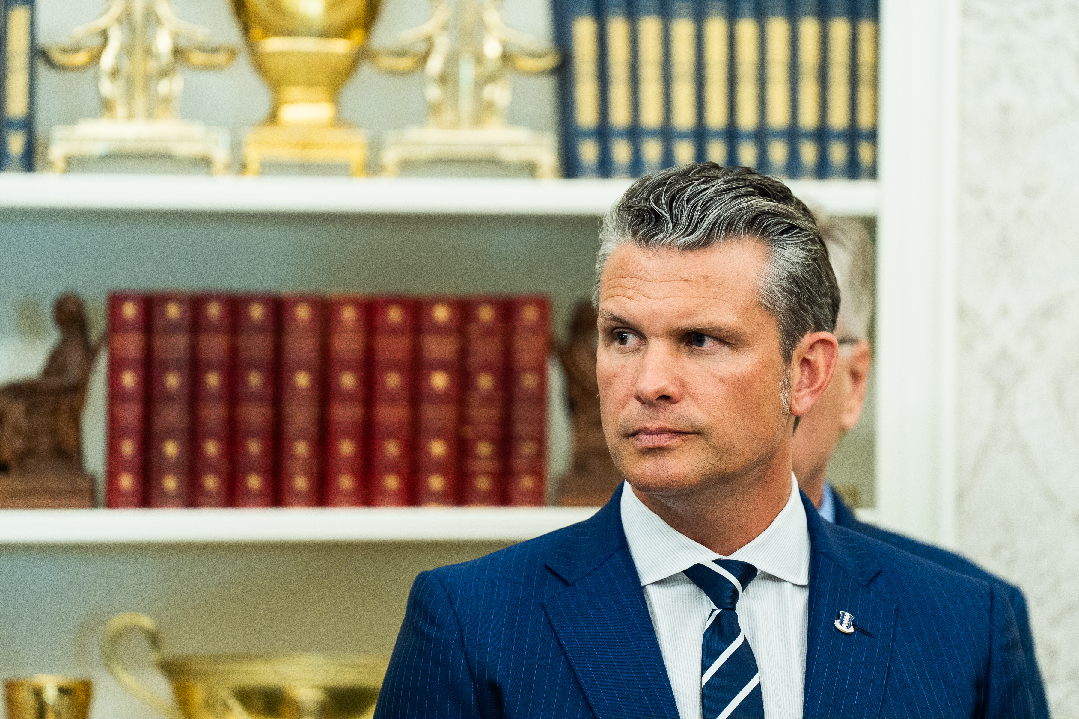 News outlets broadly reject Pentagon rules before deadline for signing