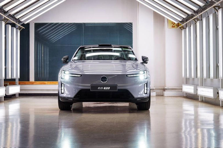 JOHN MURDOCH'S DRIVE TIME: We discover Kia is replacing Ceed model with ...