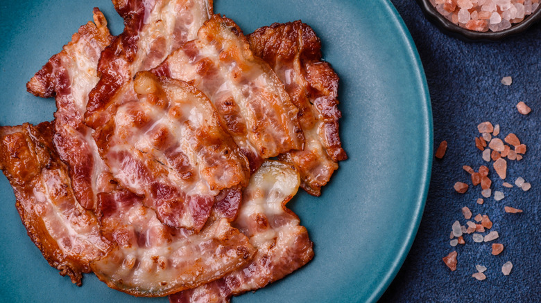 This Is Why Bacon Tastes So Much Better At Restaurants