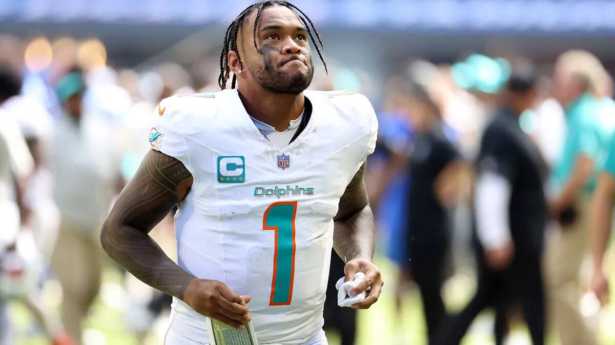 “This dude was late to the first team meeting”: DaeSean Hamilton claps ...