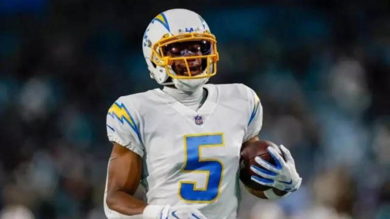 What happened to Joshua Palmer? Bills WR leaves Monday Night Football ...