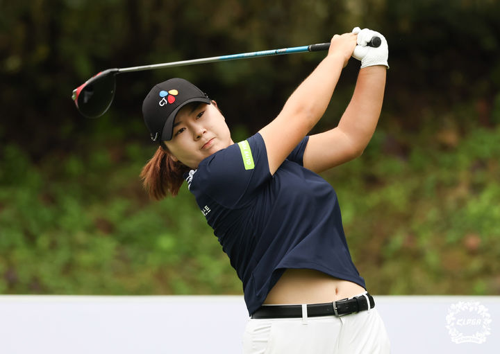 KLPGA 3승·상금 1위 홍정민, 세계랭킹 10계단 뛴 44위