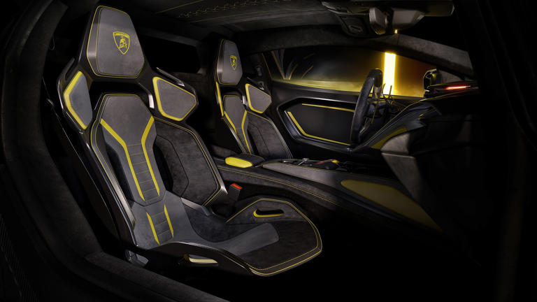 "Few-Off" Lamborghini Fenomeno Is The Most Powerful V-12 Lambo Ever