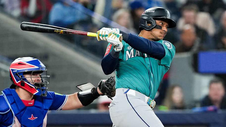 Cal Raleigh's gf Hannah has 2-word Mariners flex after Game 2 ALCS stunner