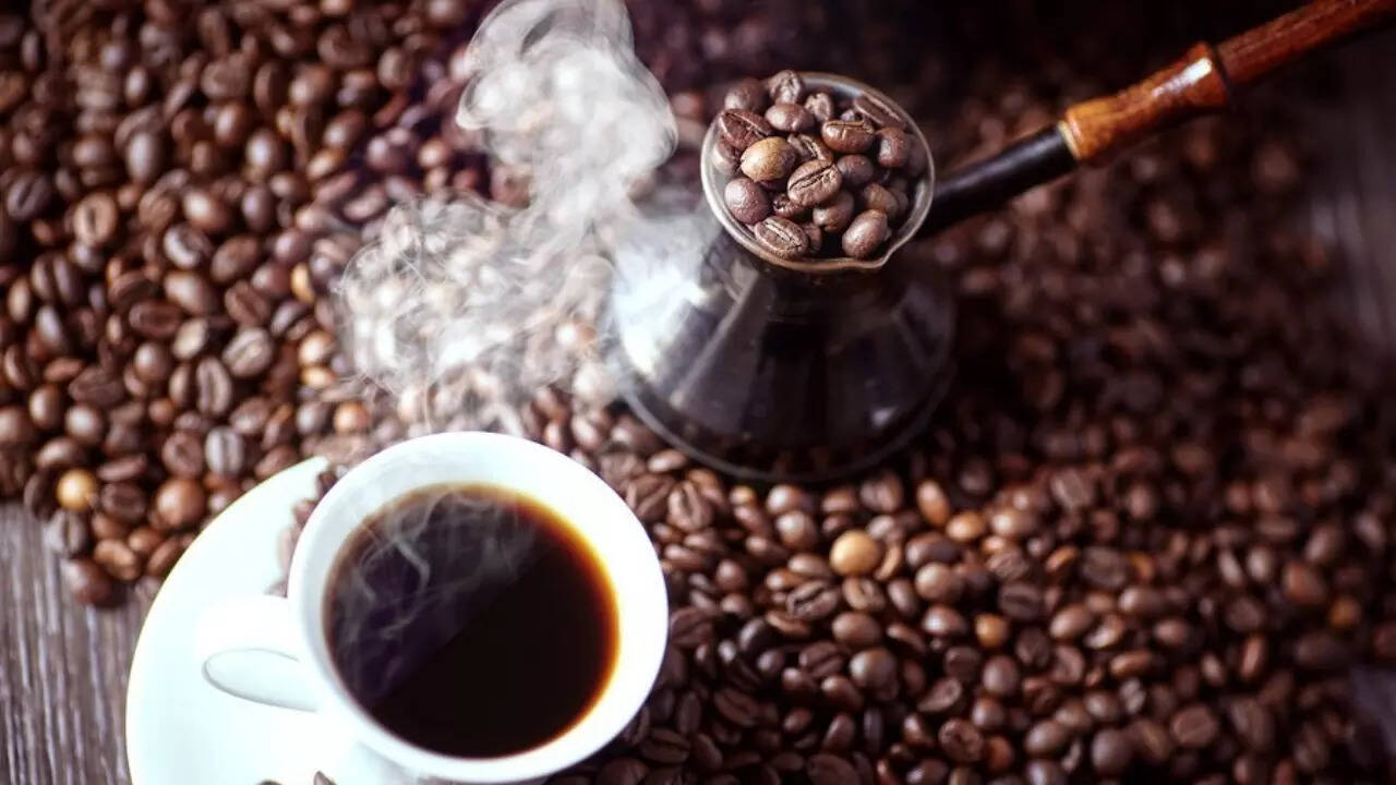 Top 10 simple Liver-Friendly Foods to Detox Naturally — Backed by Science