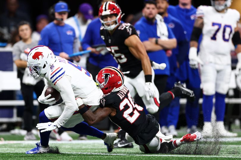 Fans turn on NFL after Bills player injured by banned tackle on Monday ...