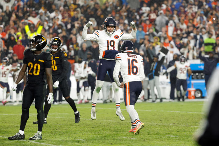 Commanders give the game to Bears: Instant analysis from Washington's ...