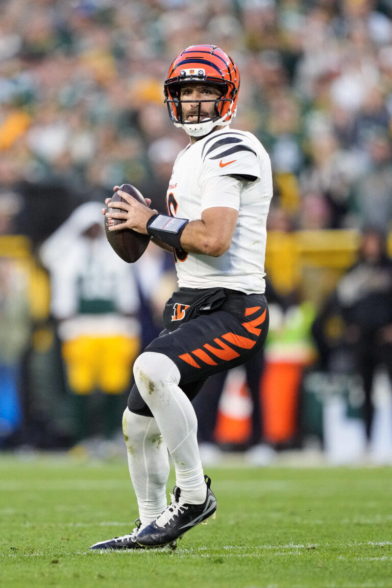 Steelers HC Mike Tomlin takes shot at Browns GM Andrew Berry for Joe ...