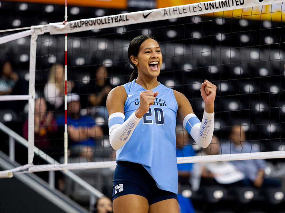 Thompson’s lead grows; McCage, Cooper break into Top 4 as Week 3 Captains