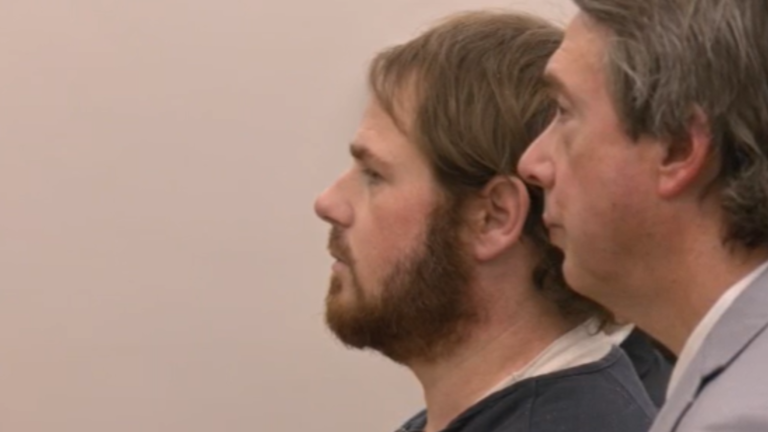 Plea talks continue for woman charged in Louisiana girls’ abduction