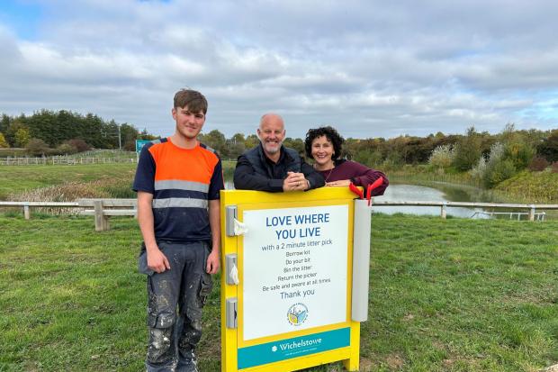 Litter pick stations installed at Wichelstowe