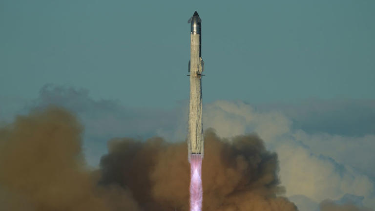 SpaceX enjoys successful Starship rocket launch test