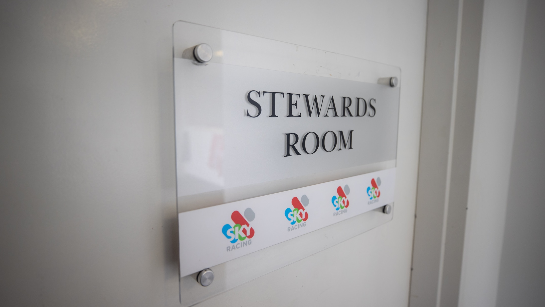 Tasracing sacks chief thoroughbred steward for 'conduct-related matters ...