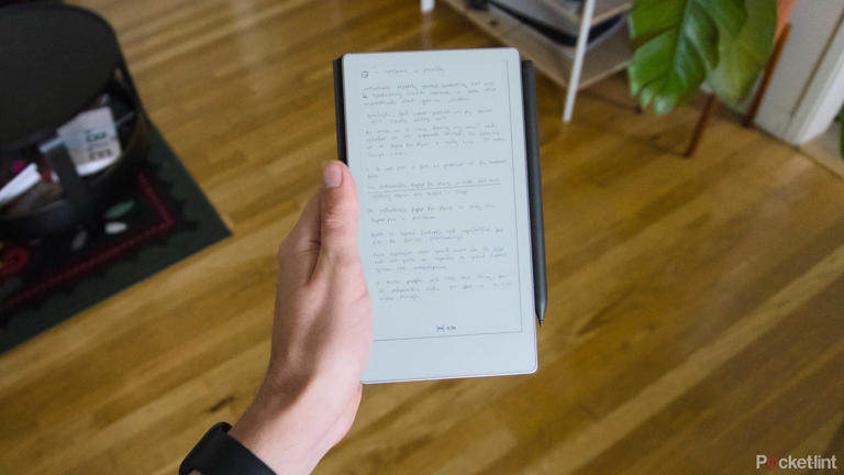 ReMarkable Paper Pro Move Review: Extra portability with some growing pains