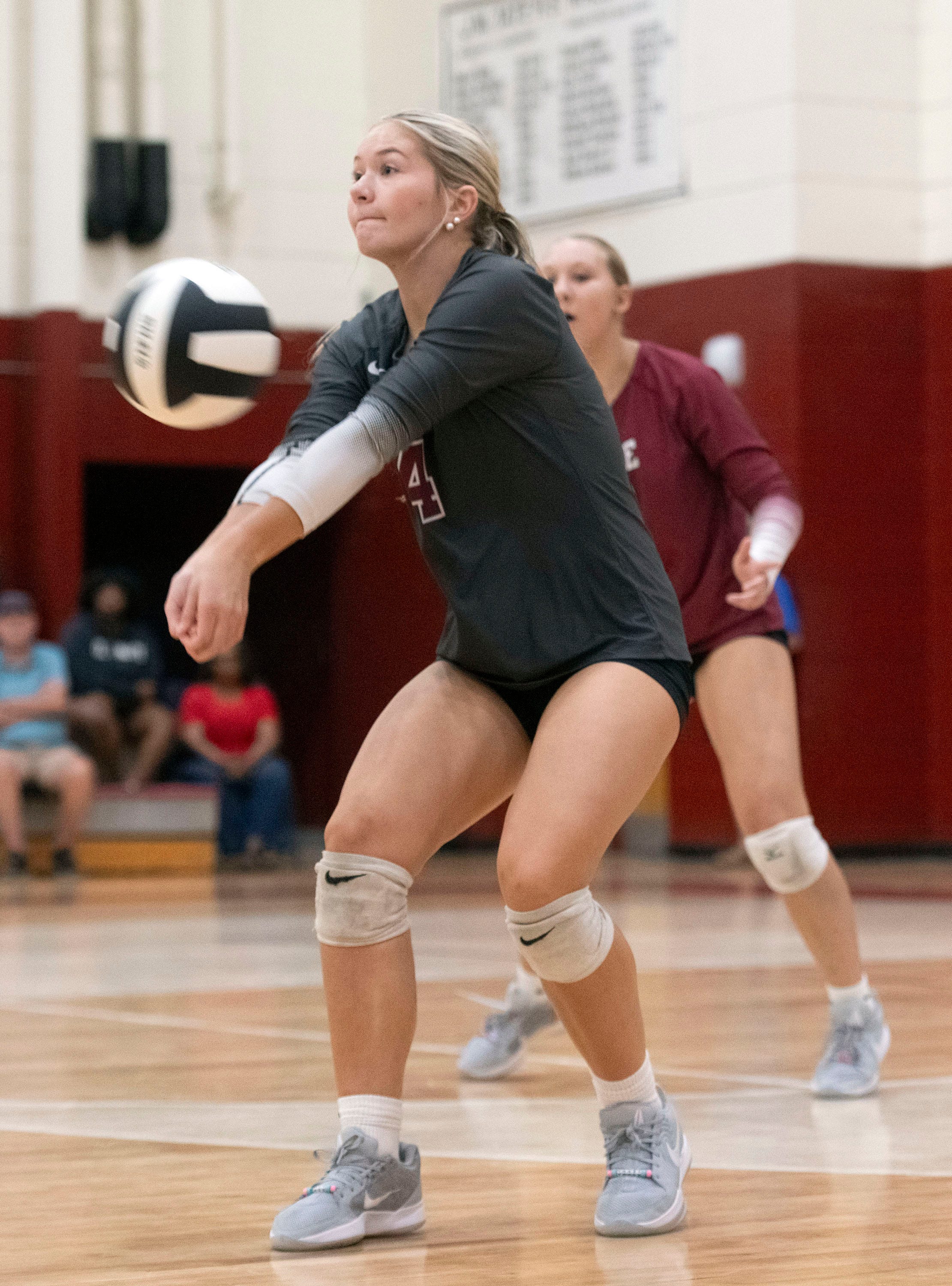 Volleyball district tournament roundup, 3 area teams advance to district finals