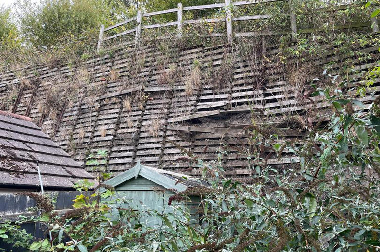 Inside Midlands estate where homes 'won't sell' as residents live in ...