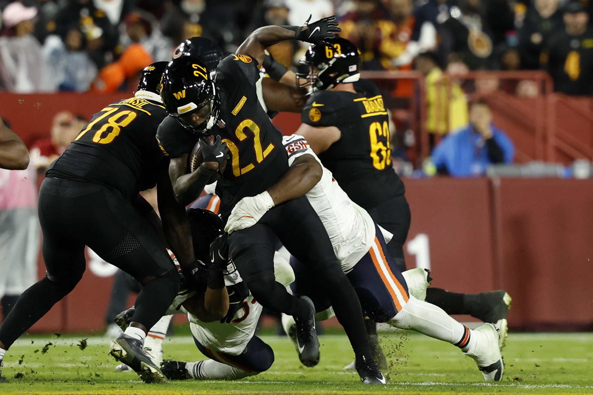 Monday Night Football: Commanders vs Bears 4th Quarter